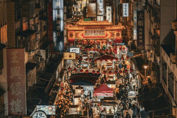 Chinese Nightlife 2025: From Night Markets to Neon Clubs - Travel Of China