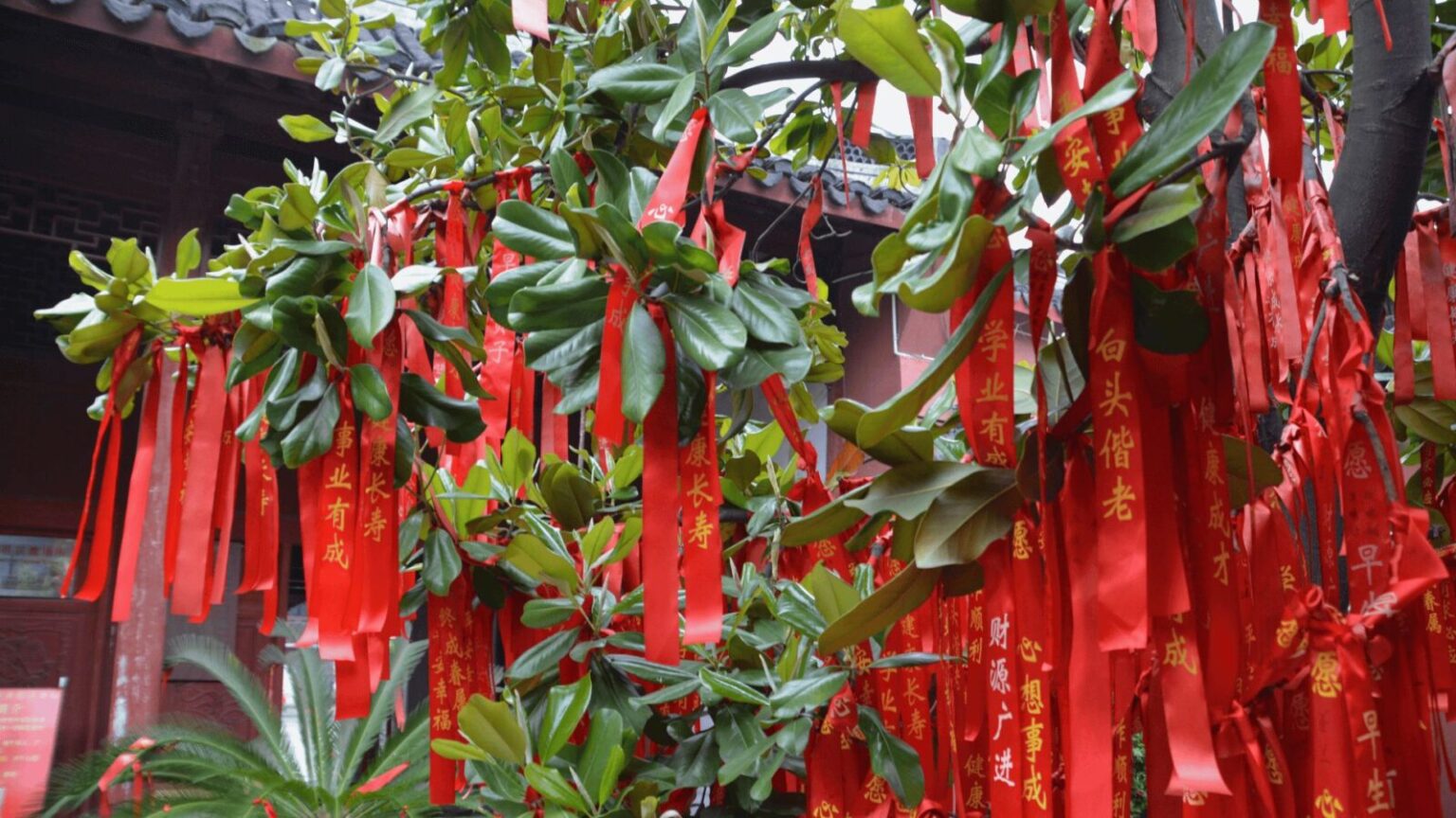 Visiting the City God Temple of Shanghai in 2025 — The Details That ...
