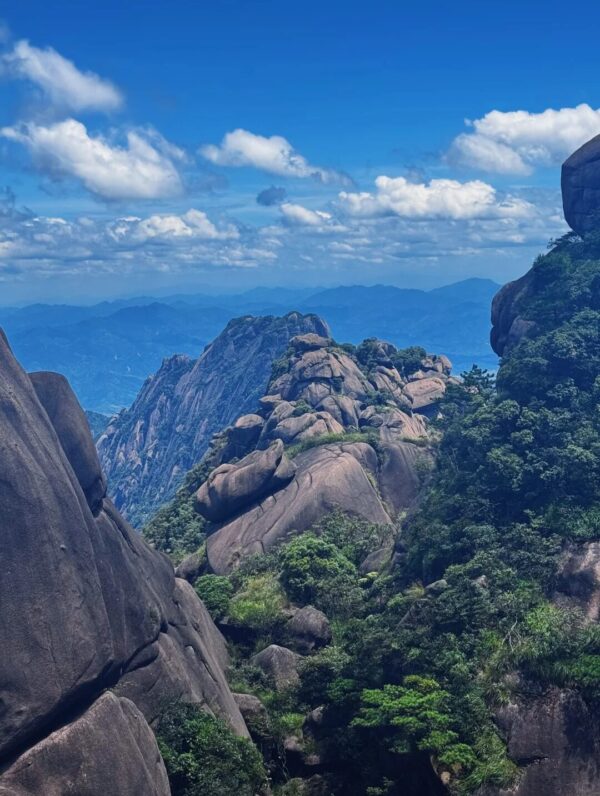 Shangrao Lingshan: China's Hidden Sacred Mountain With the World's ...
