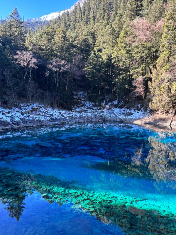 Five Color Lake of Jiuzhaigou: The Unfrozen Rainbow Wonder of Sichuan ...